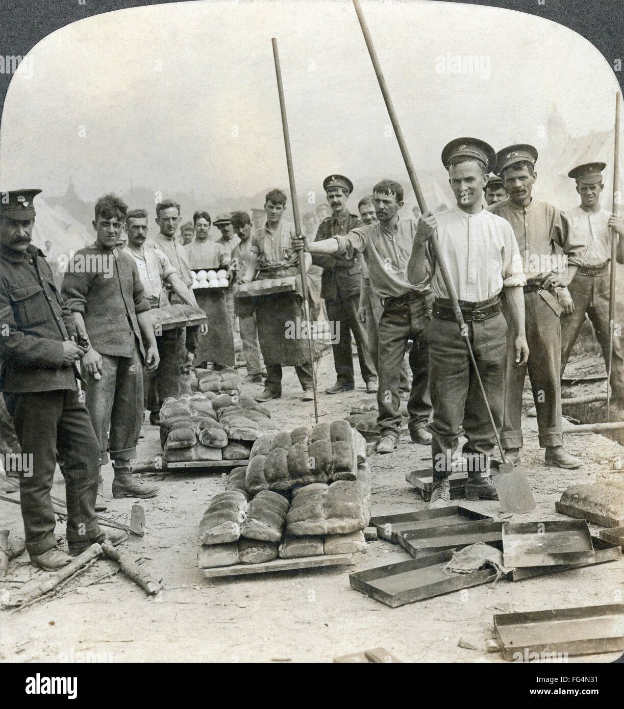 WORLD WAR I: BAKERS. /nBritish troops baking bread for soldiers at the ...