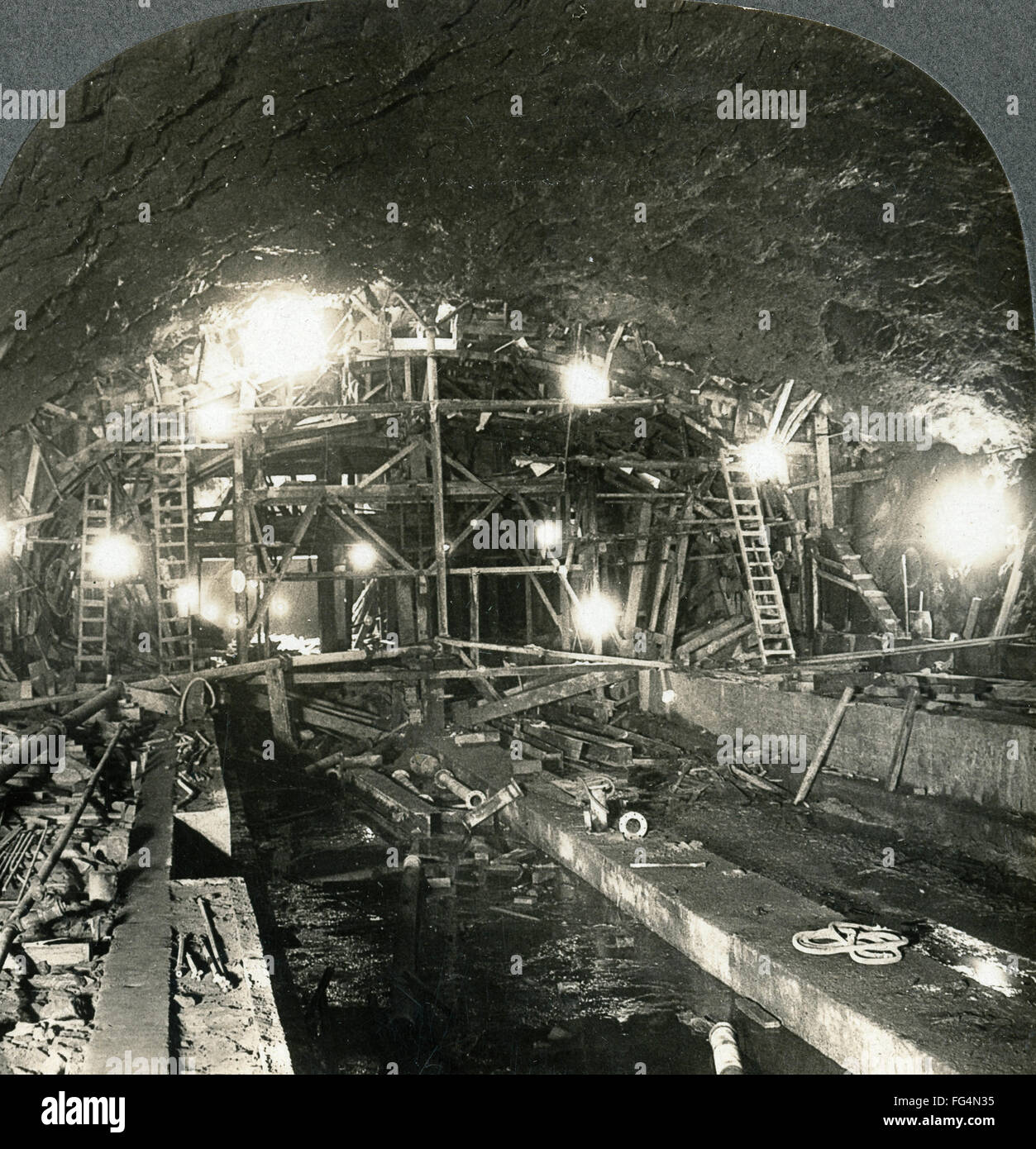 NEW YORK: SUBWAY TUNNEL. /nConstruction of one of the subway tunnels in ...