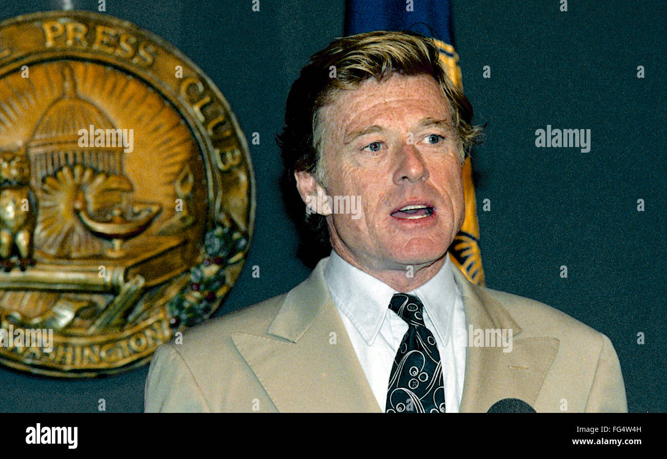 Washington, DC., USA, 1st October, 1990 Robert Redford addresses the ...