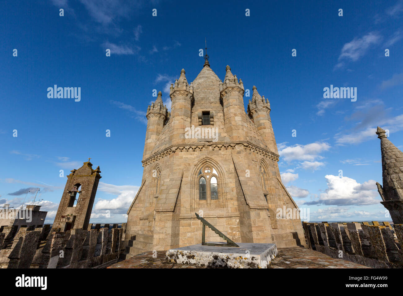 Solar clock hi-res stock photography and images - Alamy