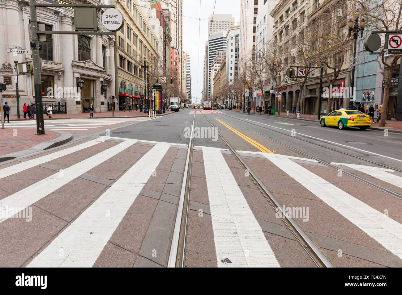 Crosswalk lines on street hi-res stock photography and images - Alamy