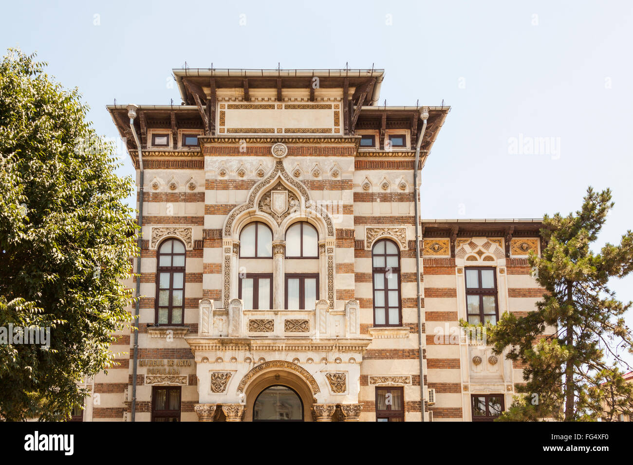 European folk art hi-res stock photography and images - Alamy