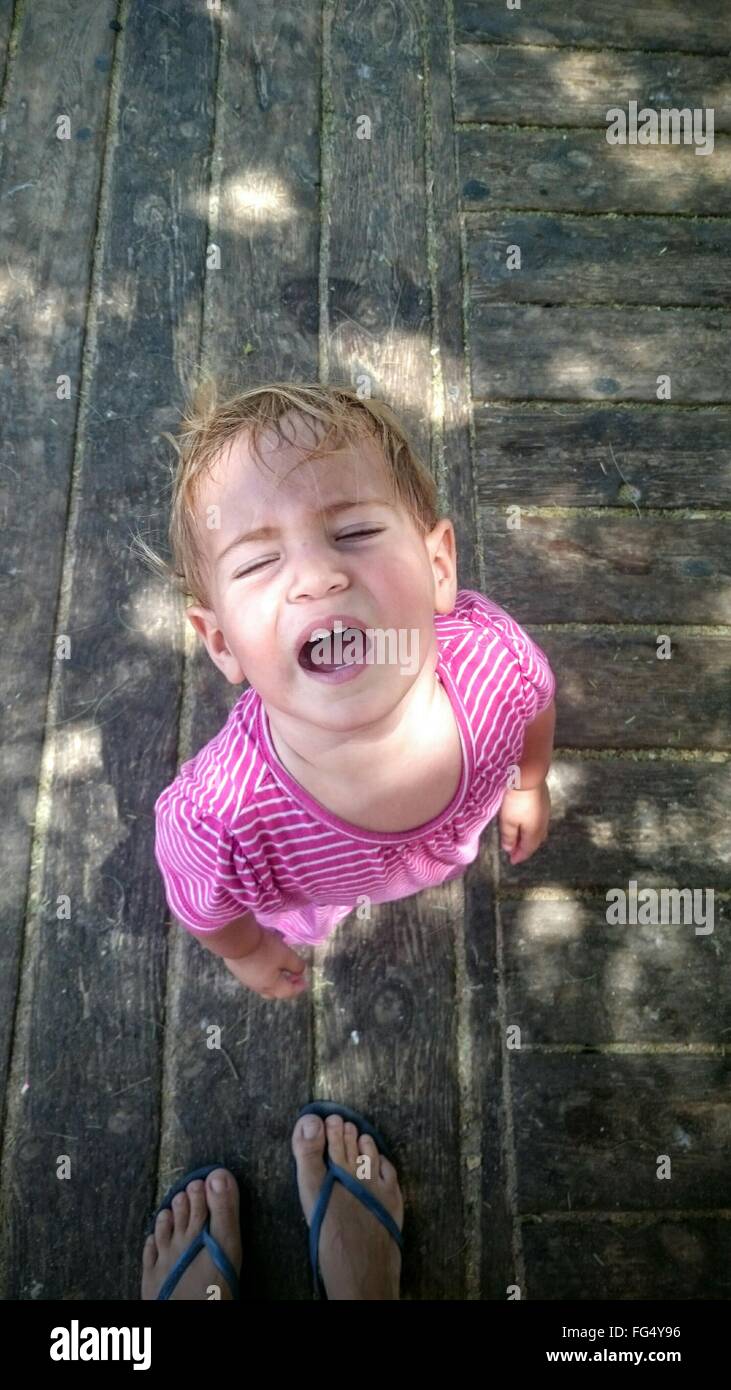 Baby Crying Beach High Resolution Stock Photography and Images - Alamy