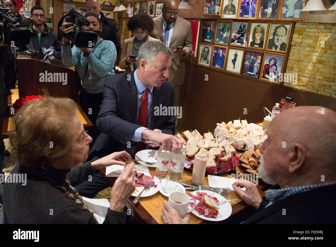 Mimi sheraton hi-res stock photography and images - Alamy