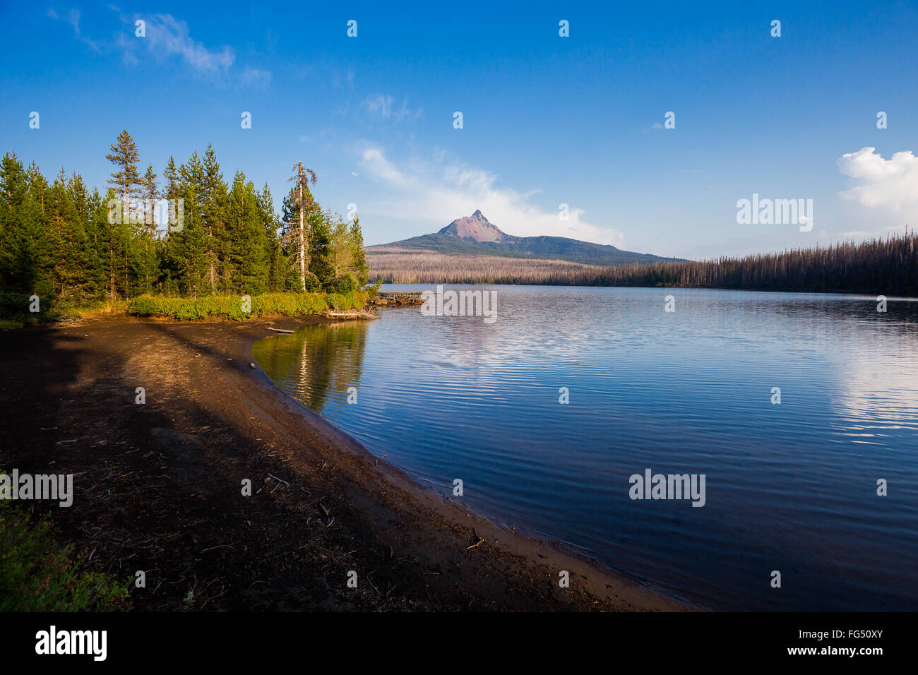 Big Lake at the base of Mt Washington, one of the tallest mountains on ...