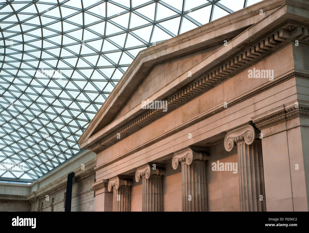 London british museum interior roof hi-res stock photography and images ...