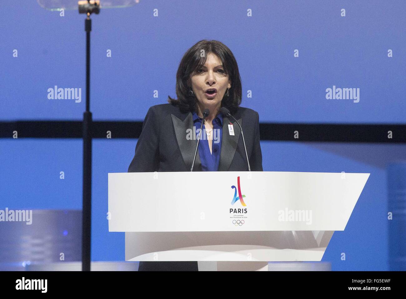 Paris, France. 17th Feb, 2016. Mayor of Paris Anne Hidalgo delivers a ...