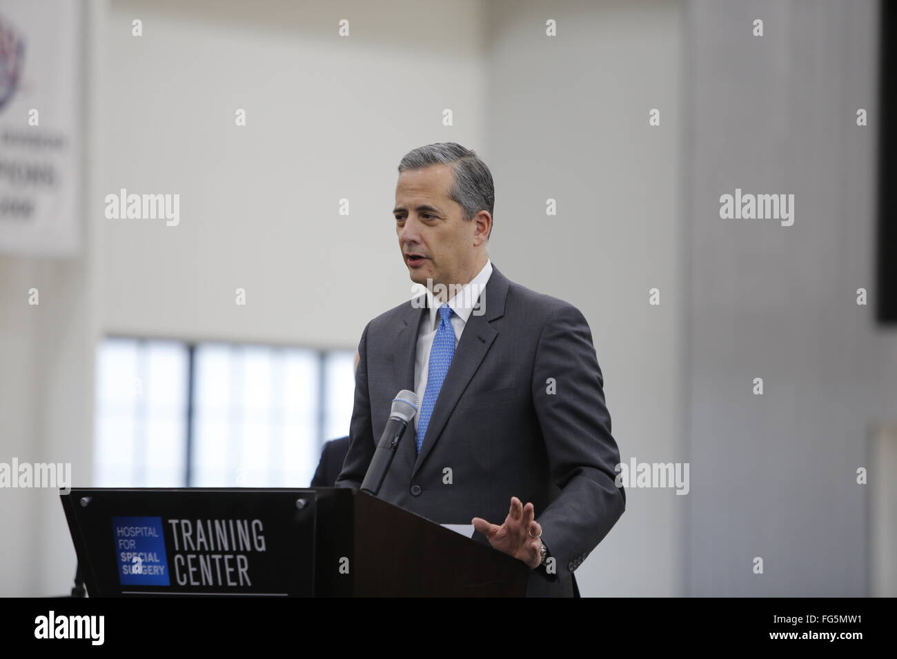 Hospital for special surgery new york hi-res stock photography and ...