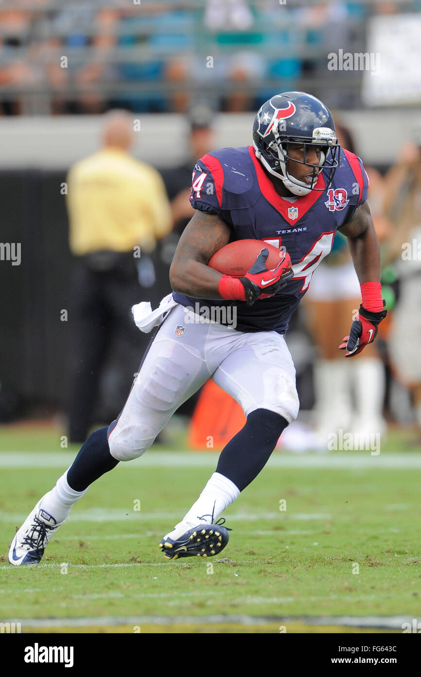 Action football nfl professional football player running hi-res stock ...