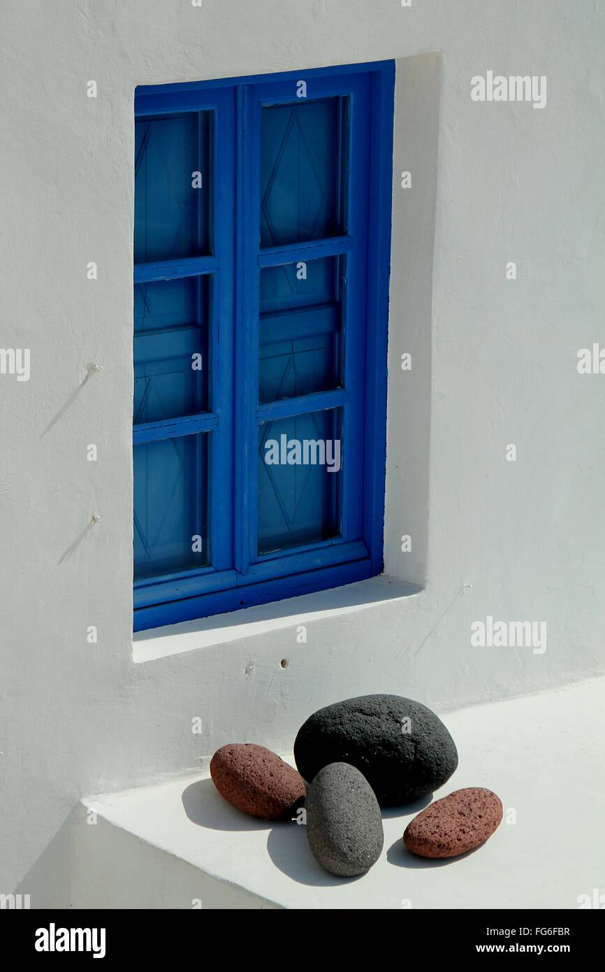 House built with stones hi-res stock photography and images - Alamy