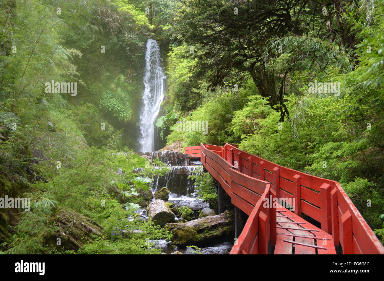 The Termas Geometricas natural hot springs, near the town of Conaripe ...