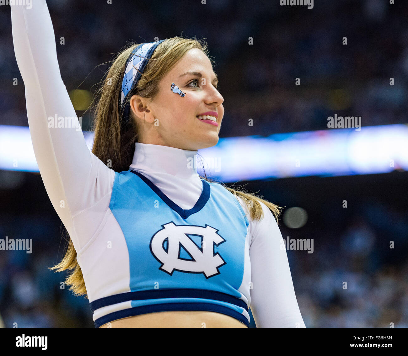 Unc cheerleader during ncaa basketball hi-res stock photography and ...