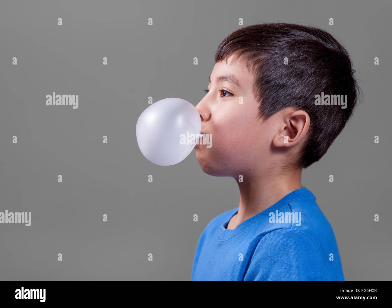 Boy bowing hi-res stock photography and images - Alamy