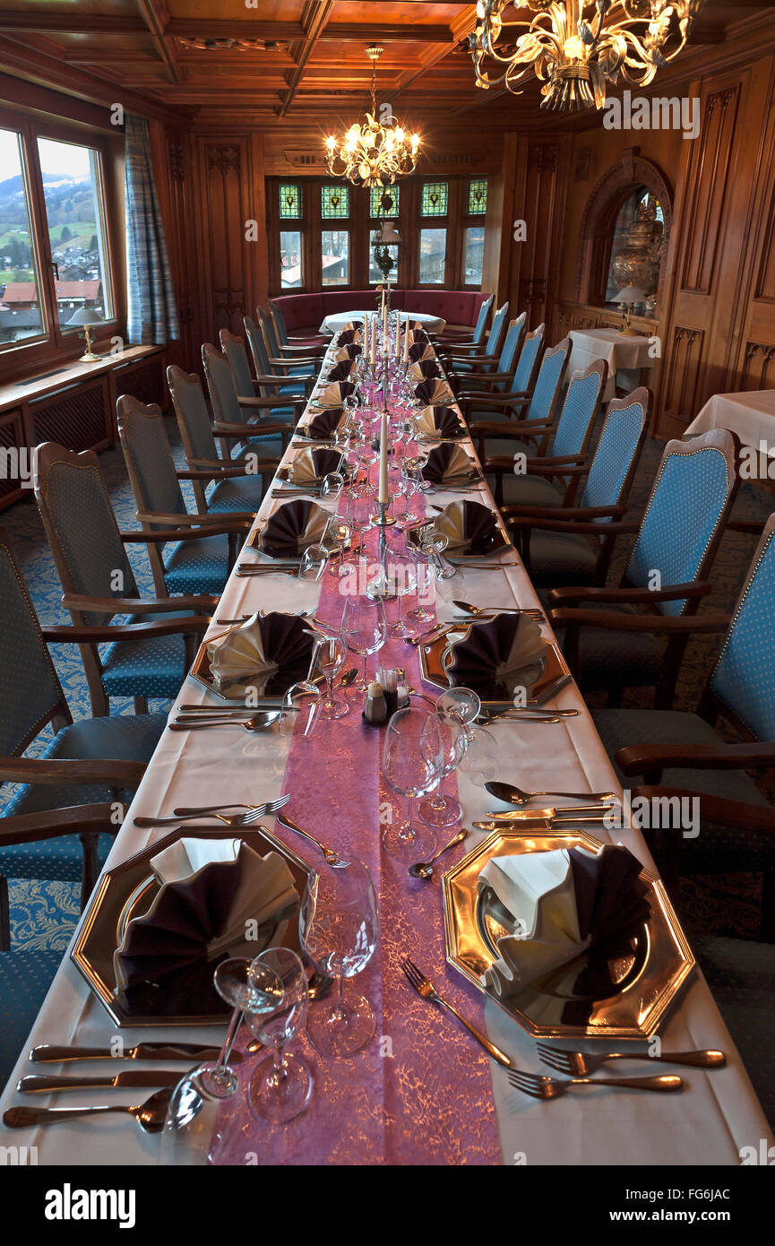 Luxurious hotel hotel table hi-res stock photography and images - Alamy
