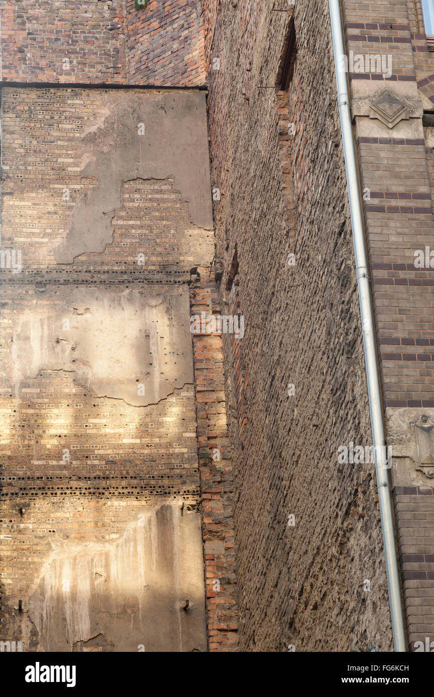 Battered building hi-res stock photography and images - Alamy