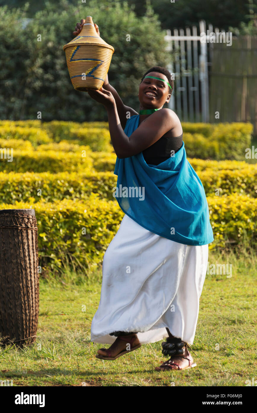 Pot dancing hi-res stock photography and images - Alamy