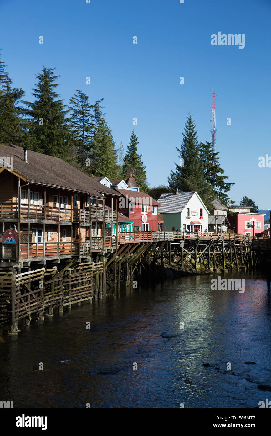 Alaskan homes hi-res stock photography and images - Alamy