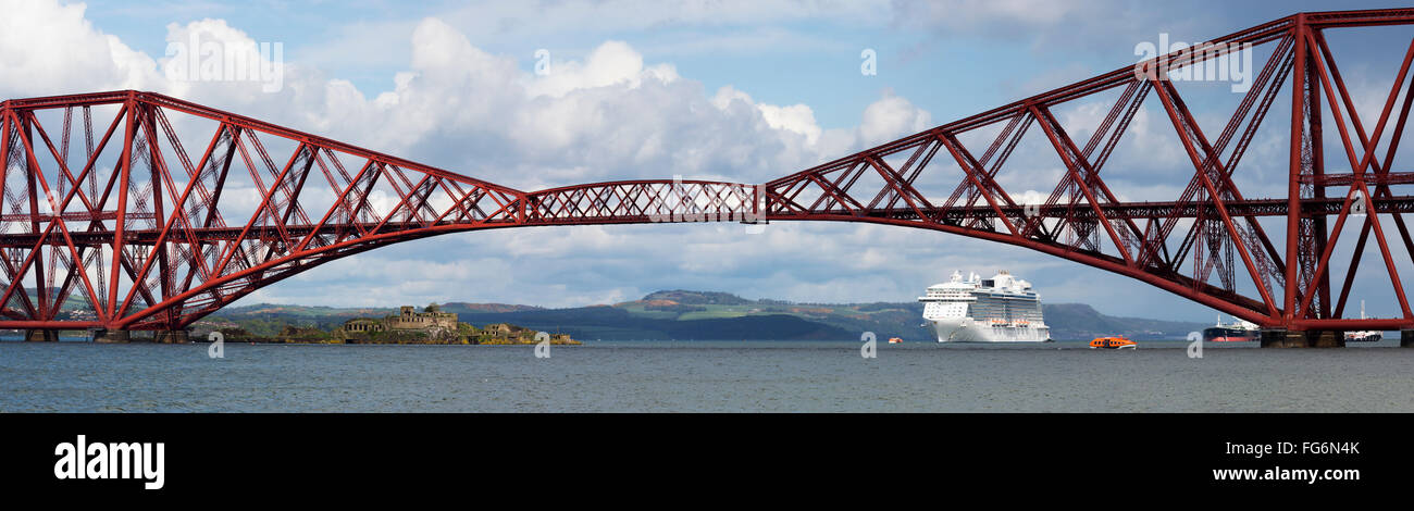 Forth Railway Bridge; Edinburgh, Scotland Stock Photo - Alamy