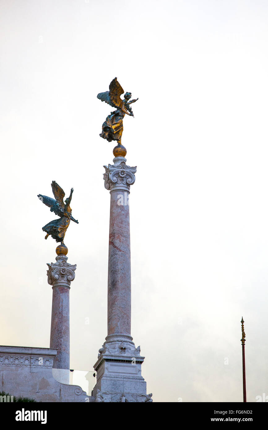 Pillars with angel sculptures; Rome, Italy Stock Photo - Alamy