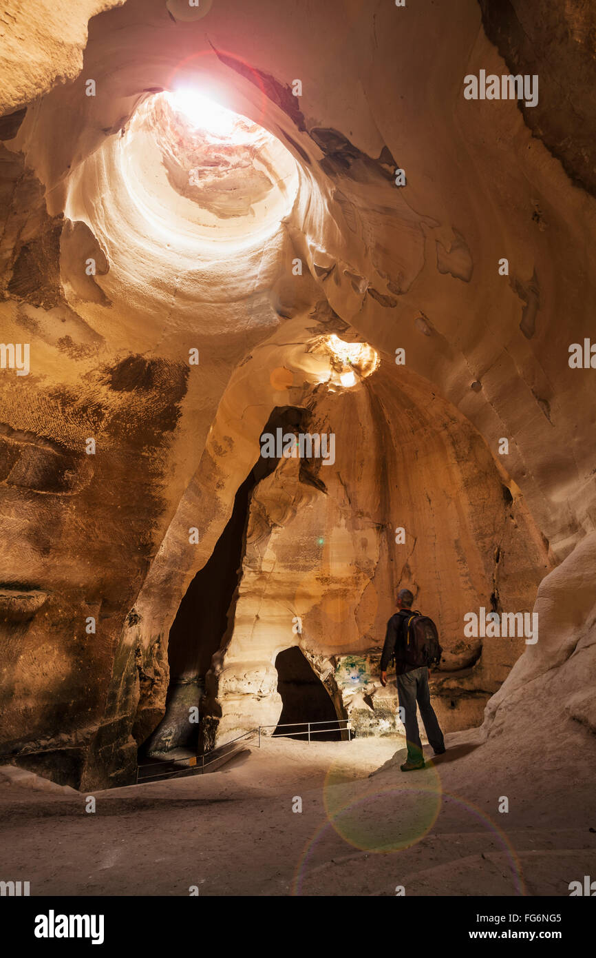 Bell caves hi-res stock photography and images - Alamy