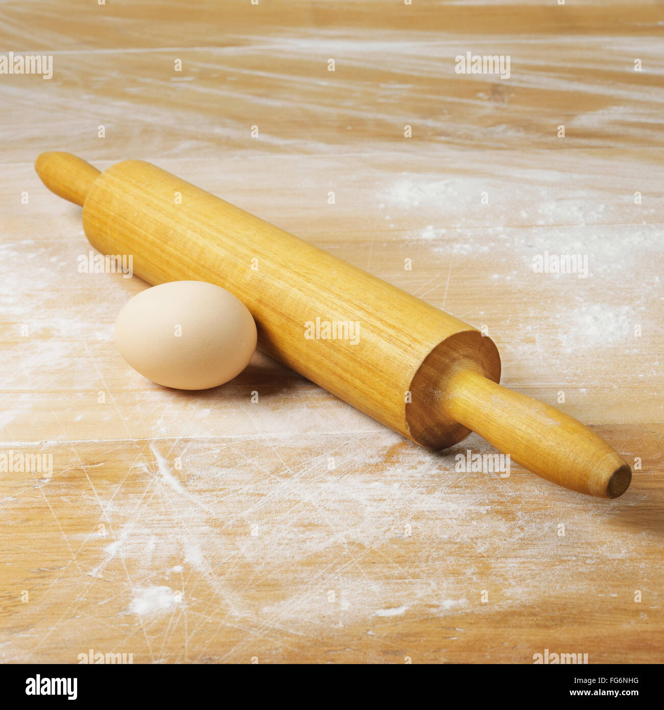 Floured counter hi-res stock photography and images - Alamy