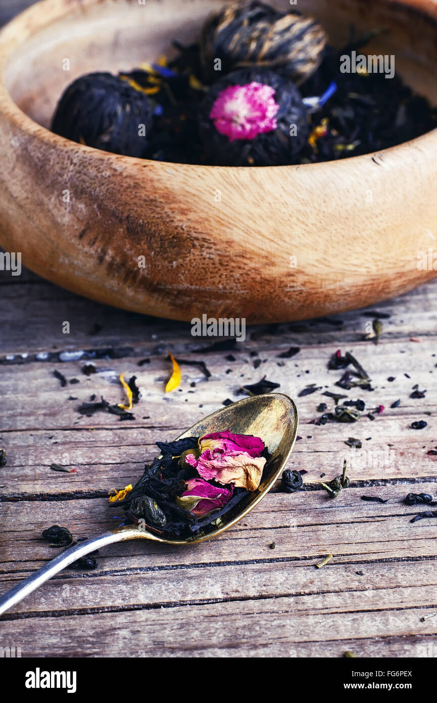 Loose leaf tea brewing hi-res stock photography and images - Alamy