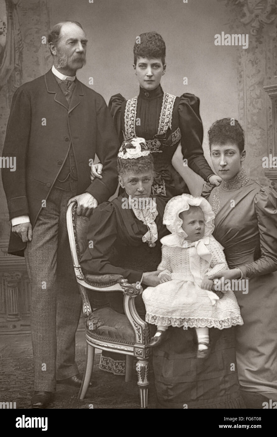 Queen mother louise High Resolution Stock Photography and Images - Alamy