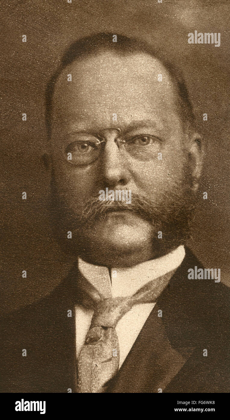 WILLIAM REDFIELD (1858-1932). /nAmerican politician. Photograph, c1915 ...