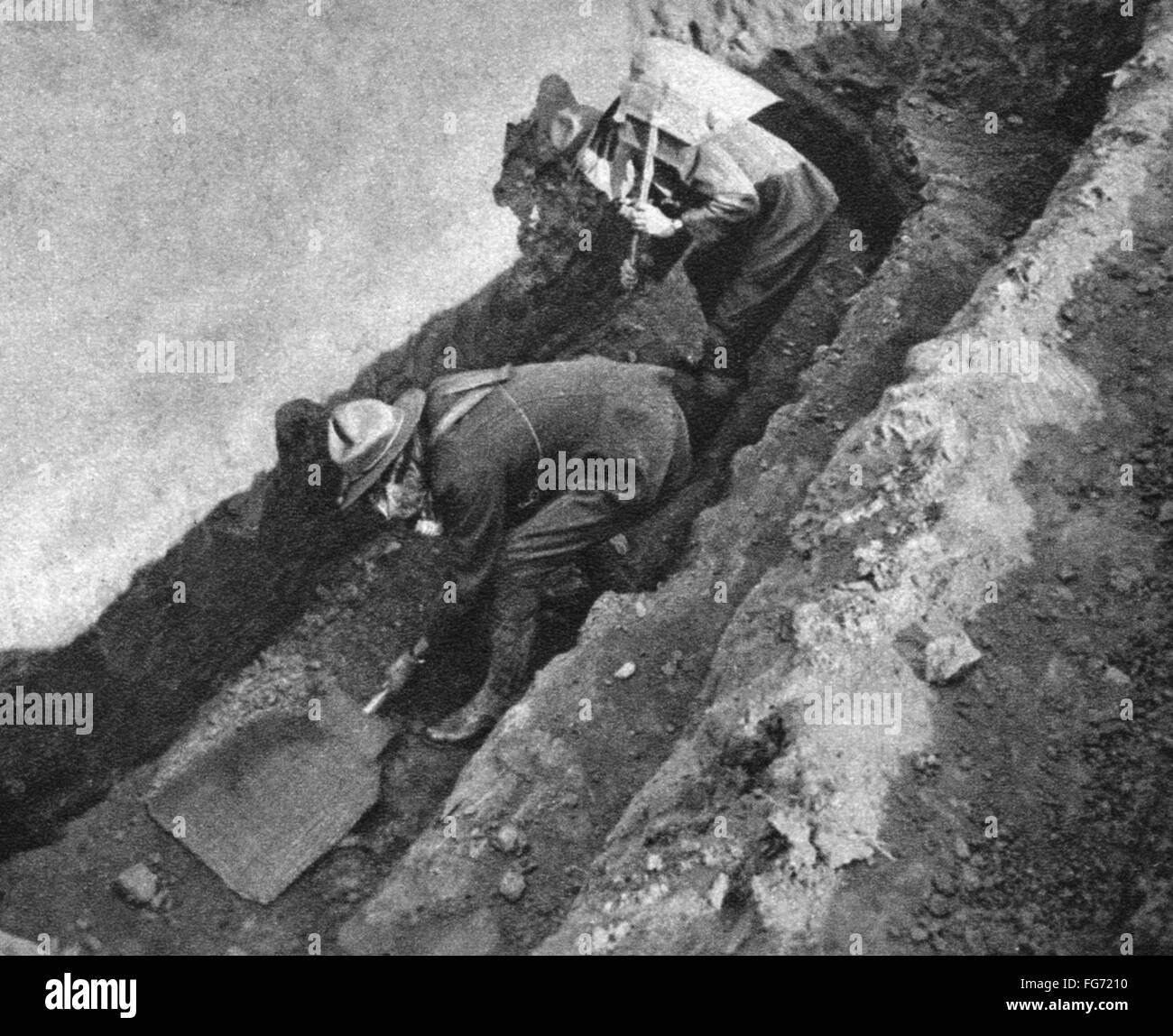 WORLD WAR I: GAS WARFARE. /nAmerican soldiers using 'gas flappers' to ...