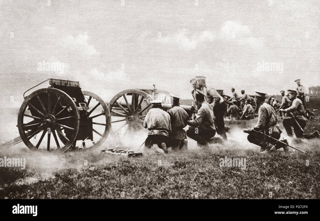 WWI: RUSSIAN BATTERY. /nRussian officers directing the fire of their ...