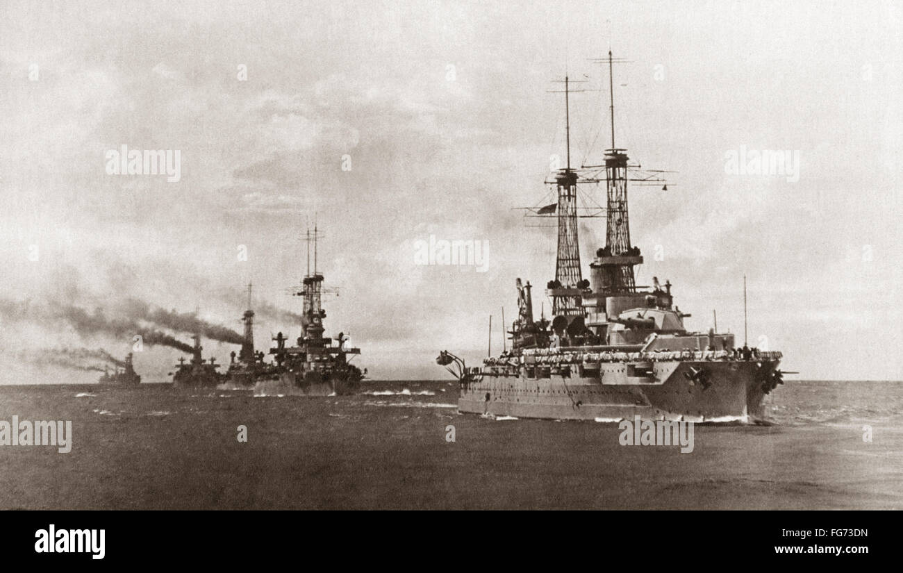 WWI: AMERICAN FLEET. /nFleet of U.S. Navy dreadnought battleships ...