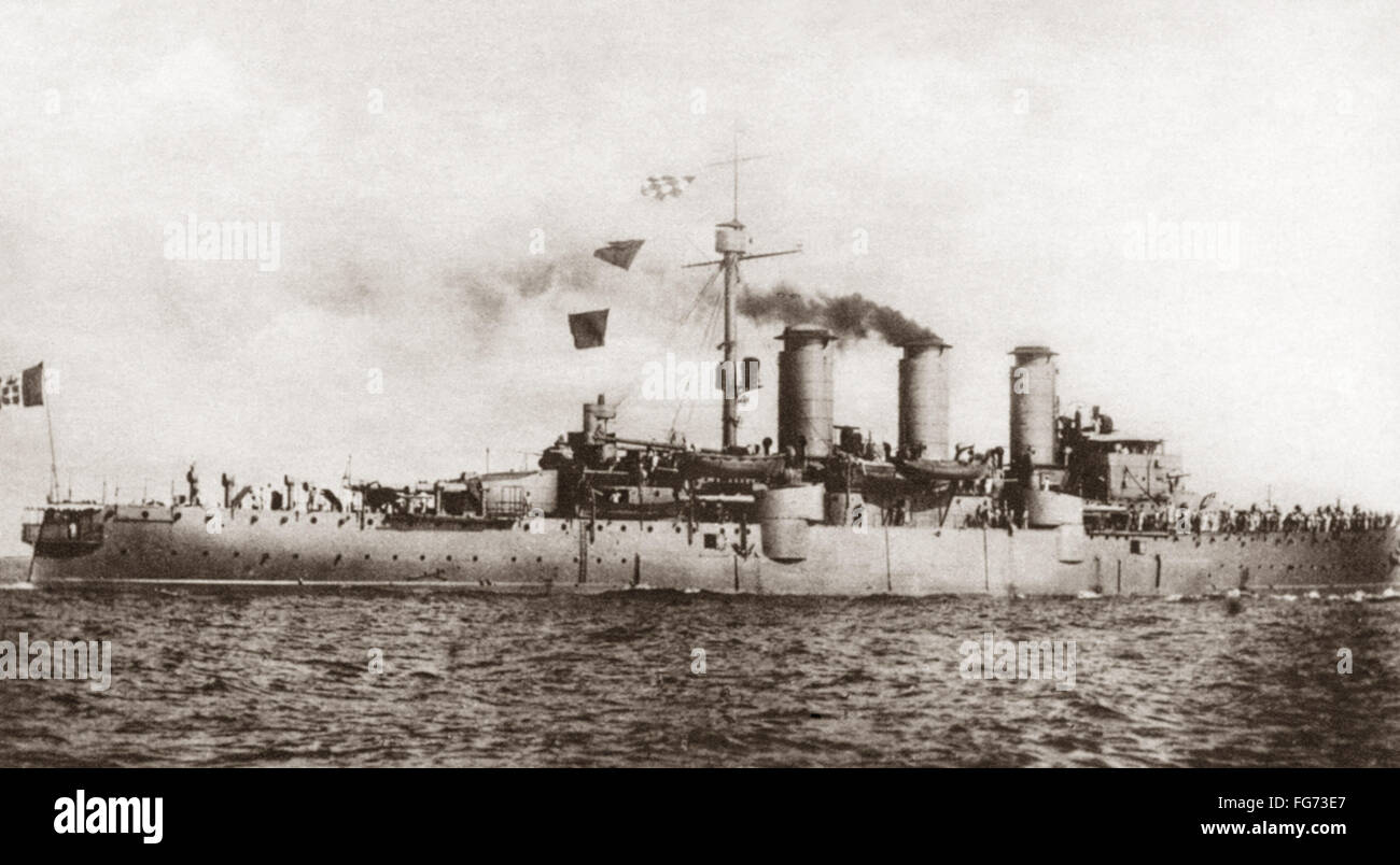 WWI: ITALIAN CRUISER. /nThe 'Amalfi,' a Pisa-class armored cruiser of ...