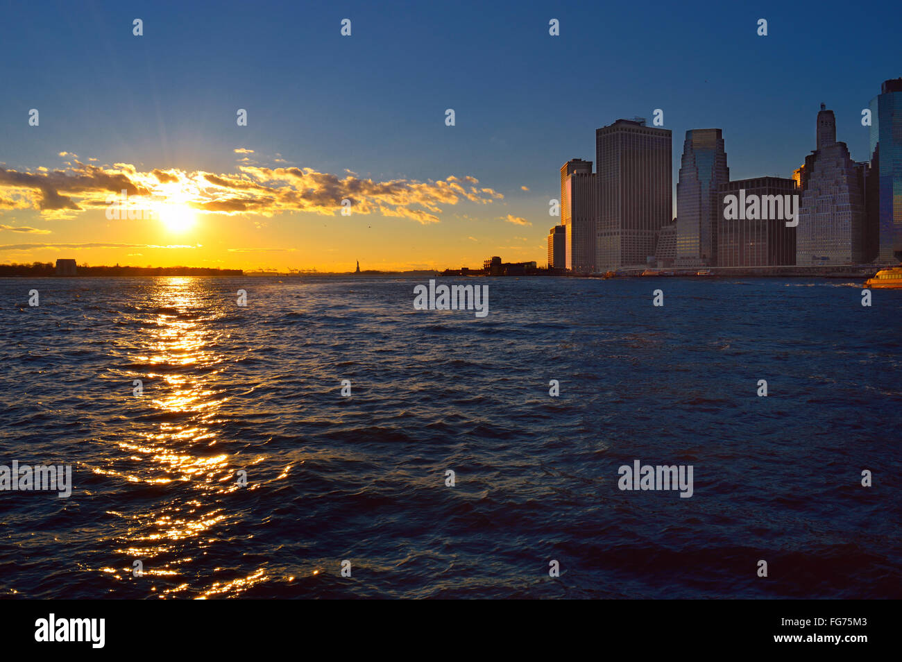 Sunset over a NYC Stock Photo - Alamy