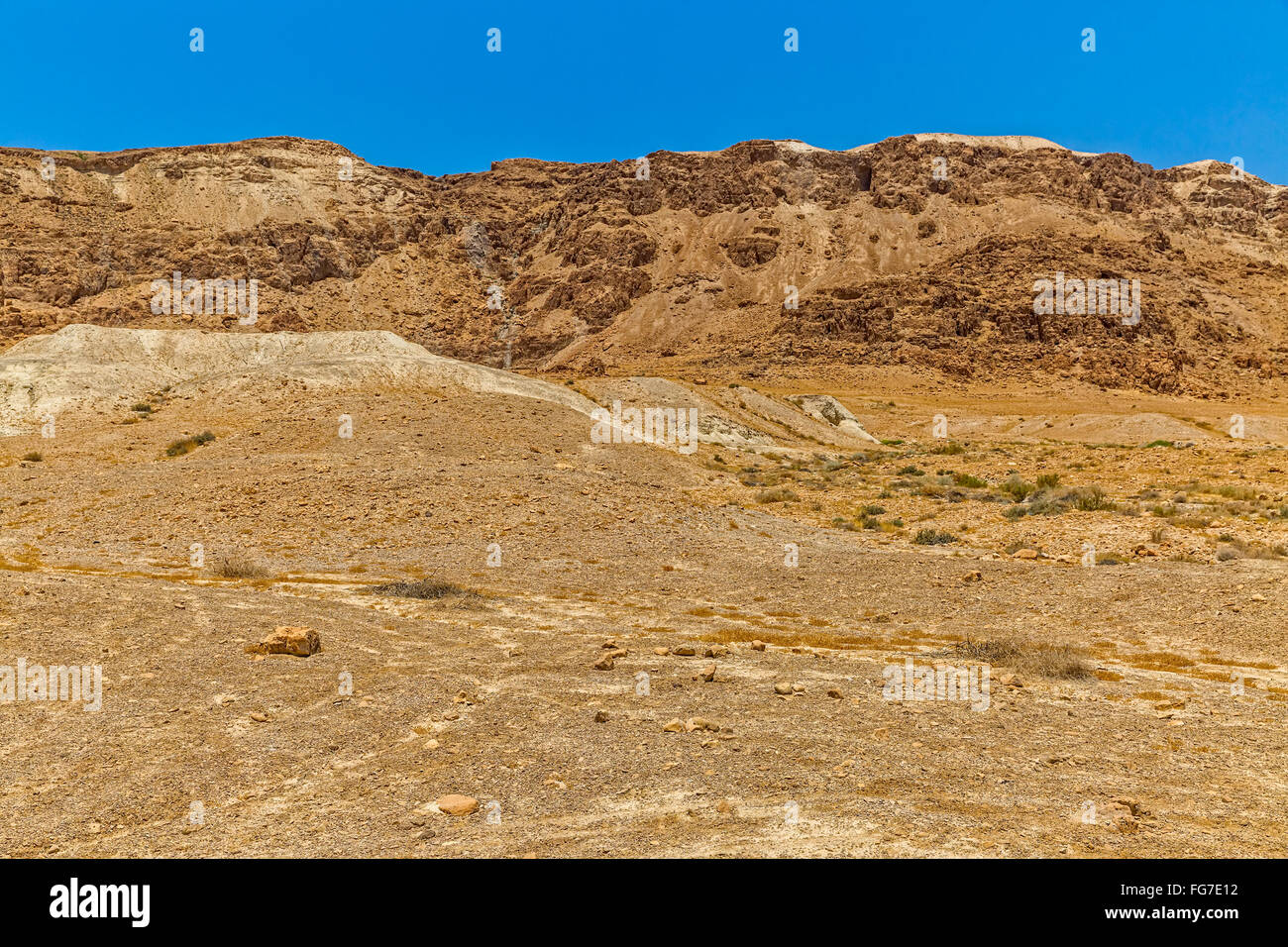 Israel sandstone desert landscape Stock Photo - Alamy