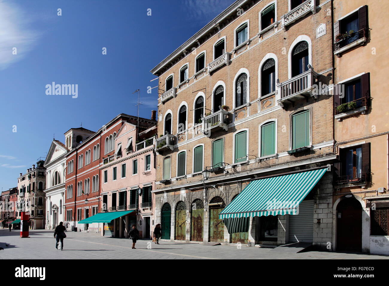 Garibaldi complex hi-res stock photography and images - Alamy