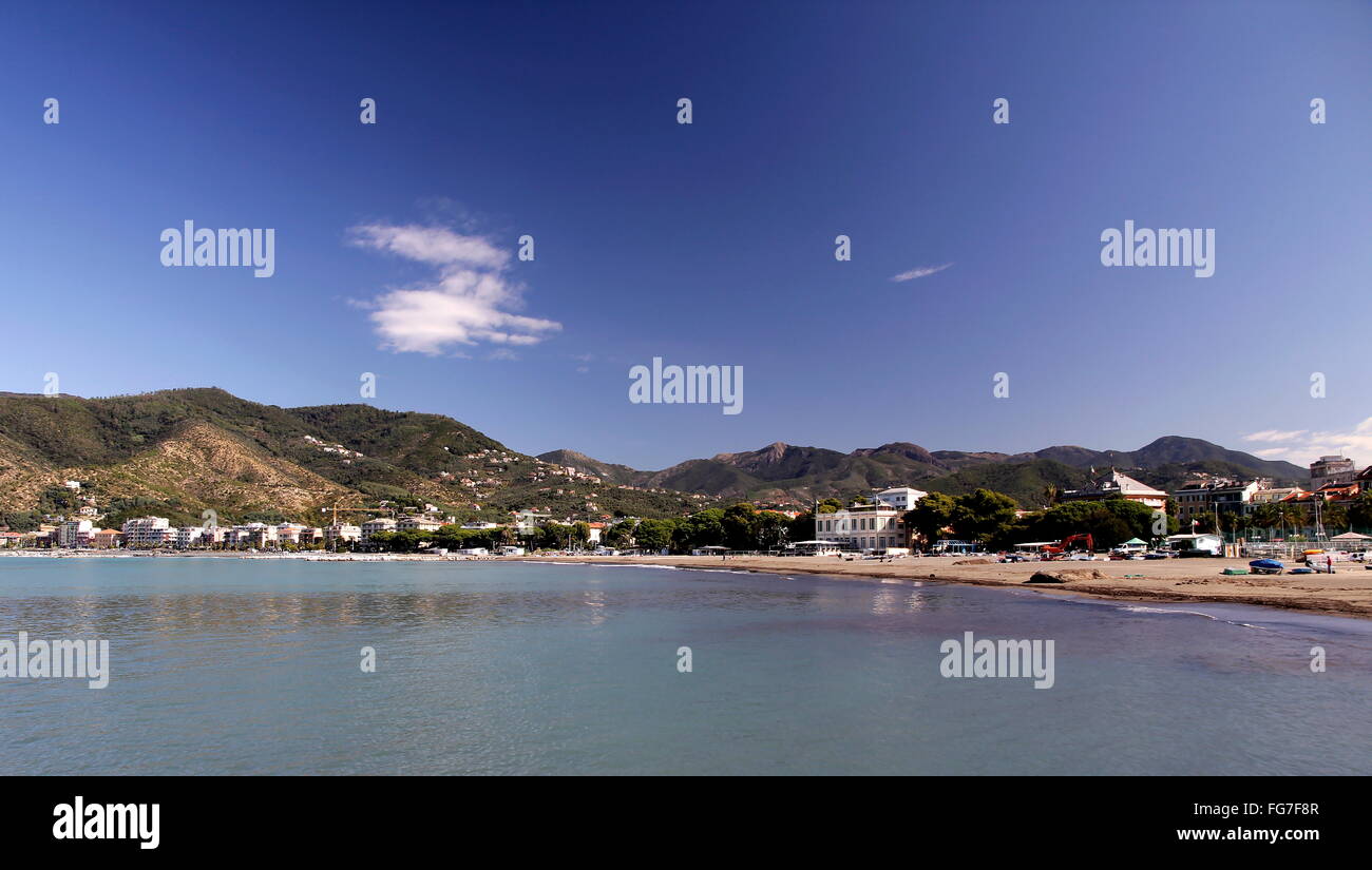 geography / travel, Italy, Liguria, Sestri Levante, beach and promenade ...