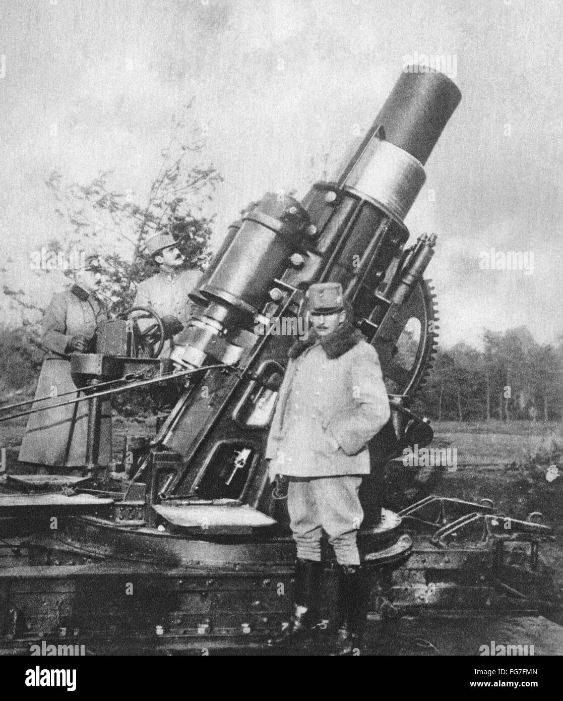 WORLD WAR I: HOWITZER. /nThe Austrian Skoda 30.5cm howitzer used to ...