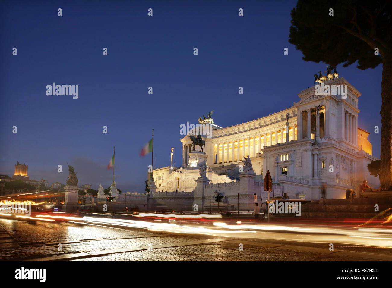 The Victor Emmanuel Monument (Il Vittoriano), also known as the ...