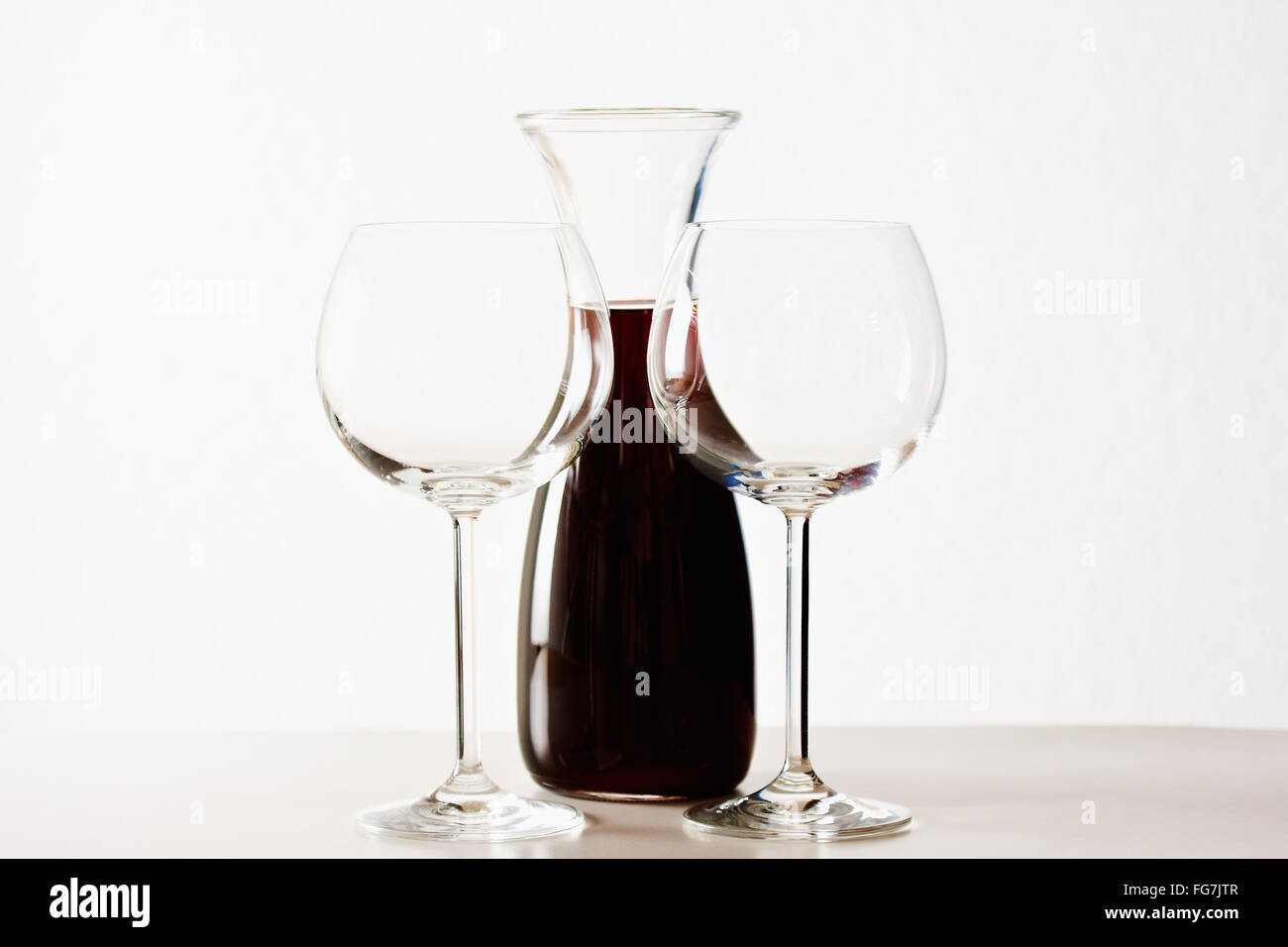 Rotwein in farbe hi-res stock photography and images - Alamy