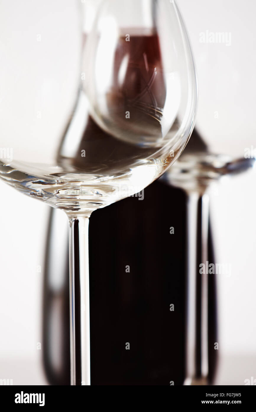 Rotwein in farbe hi-res stock photography and images - Alamy