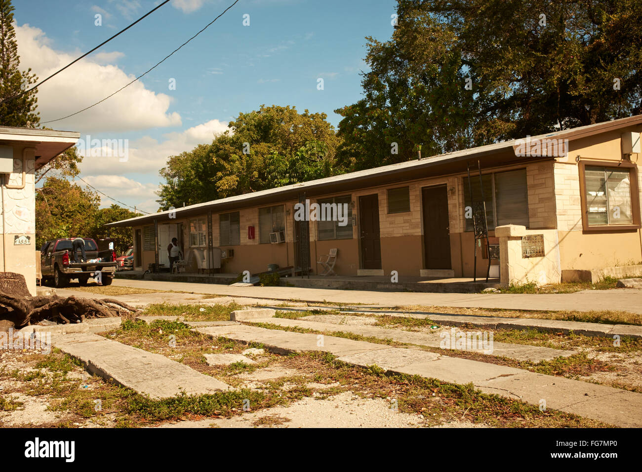 Simple apartments from the outside in Miami Stock Photo - Alamy
