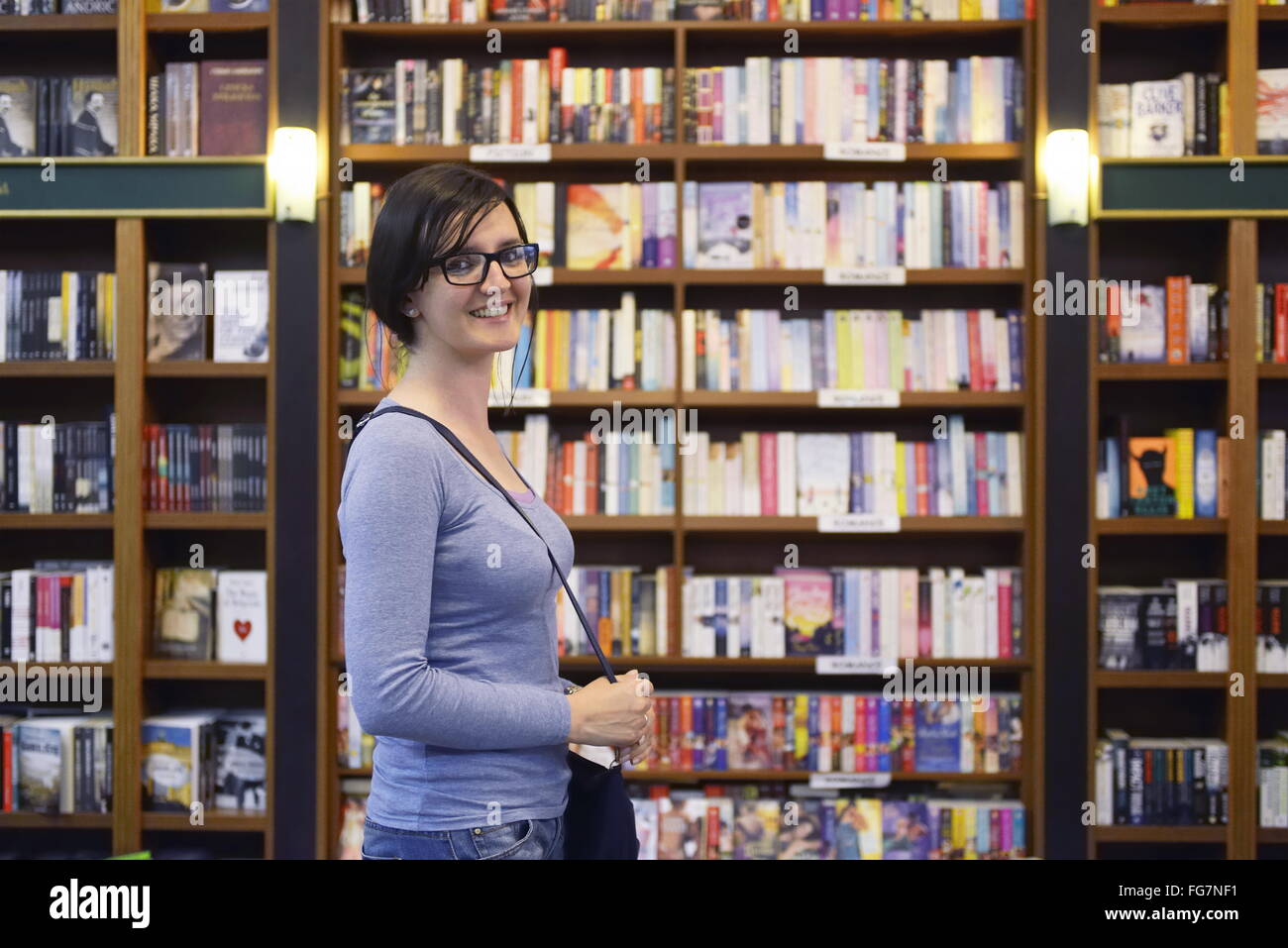female in library Stock Photo - Alamy