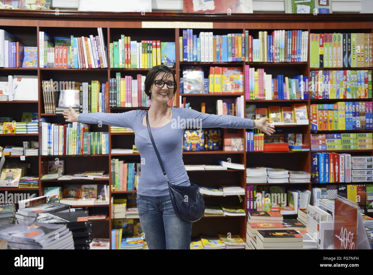 female in library Stock Photo - Alamy