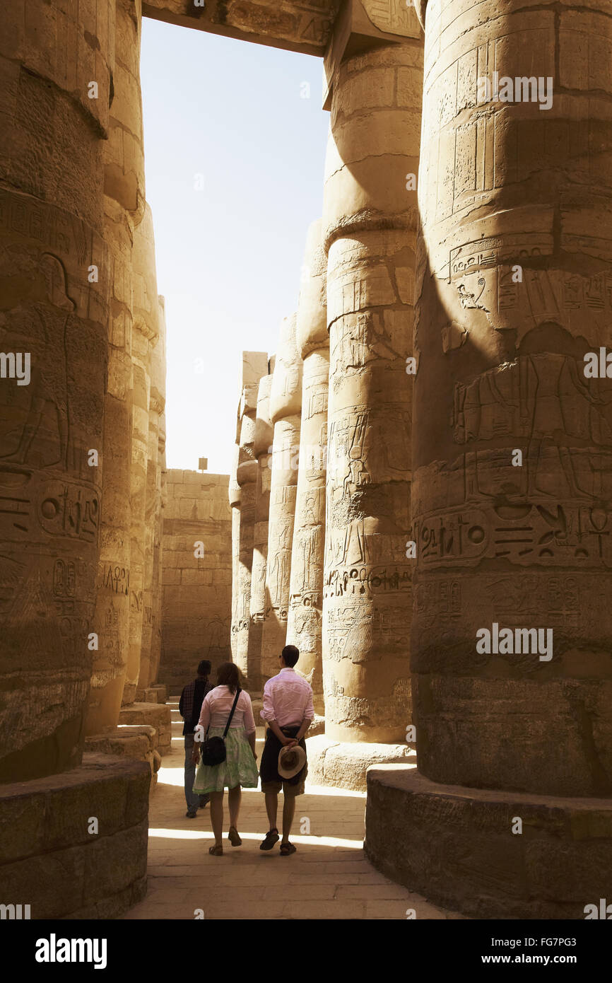 Säulenhalle von karnak hi-res stock photography and images - Alamy