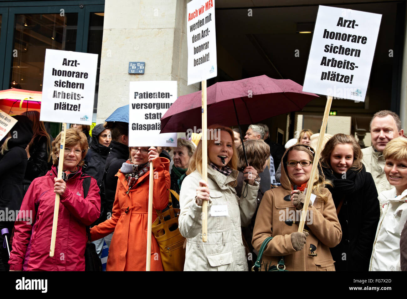 Doctors strike in Berlin Stock Photo - Alamy