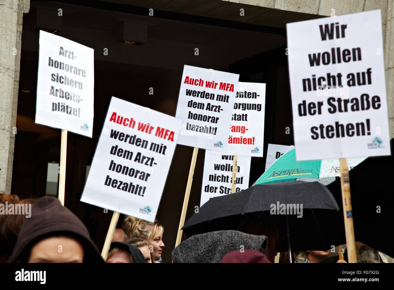 Doctors strike in Berlin Stock Photo - Alamy