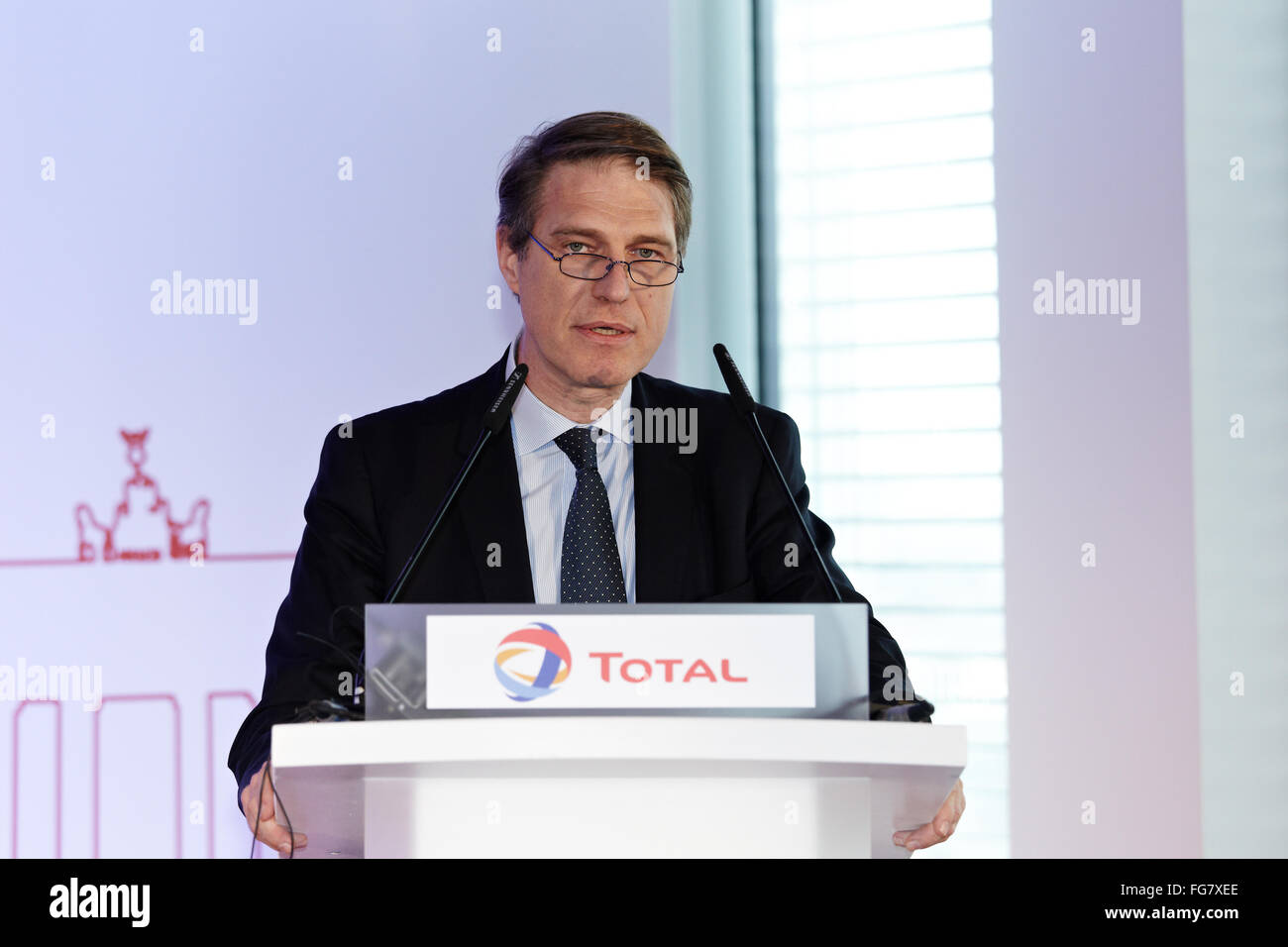 Tour total hi-res stock photography and images - Alamy