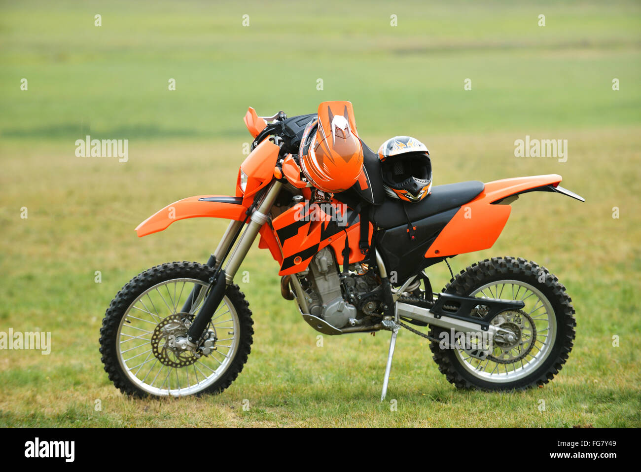 Red cycle with blue cross hi-res stock photography and images - Alamy