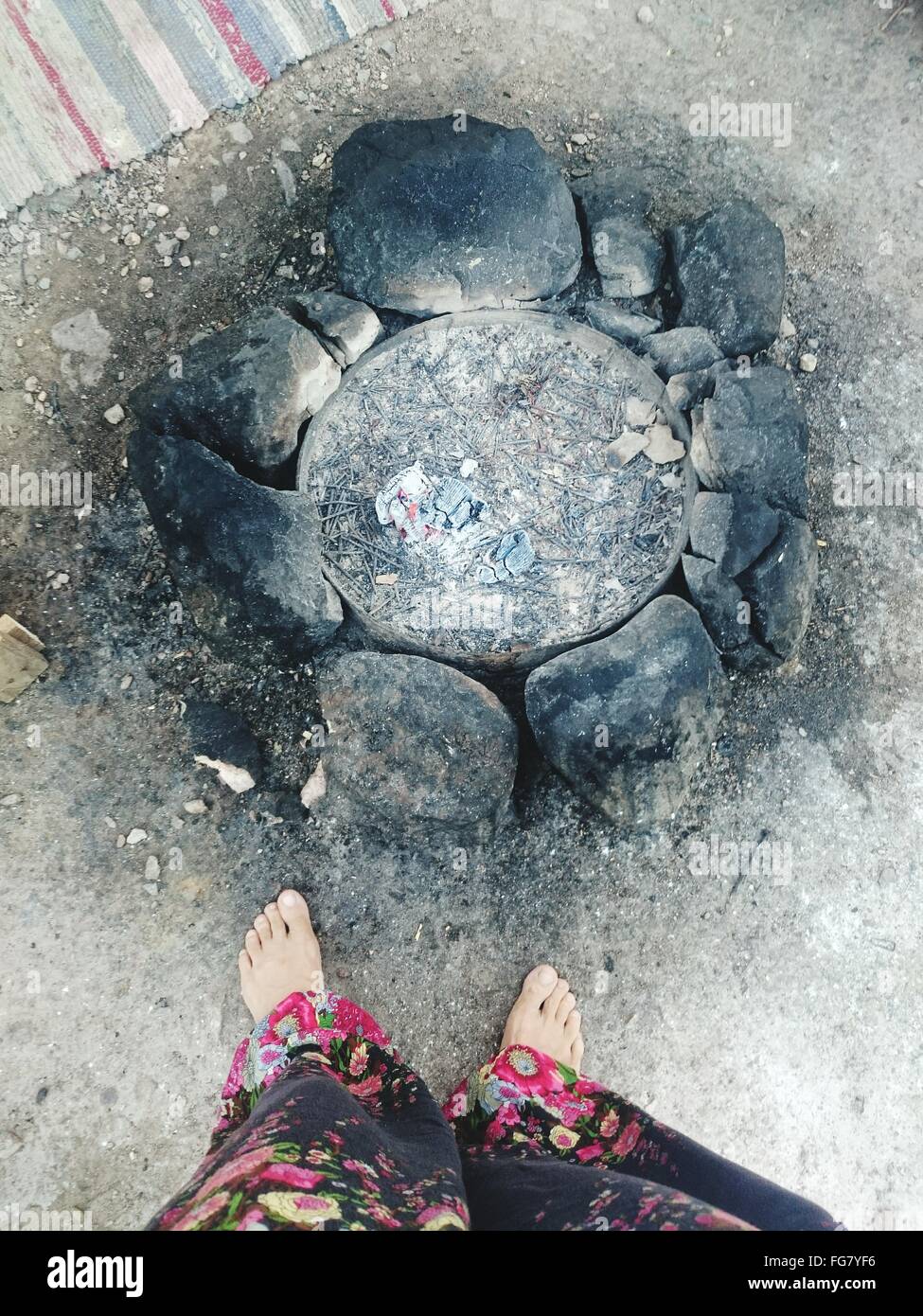 Woman barefoot fire hi-res stock photography and images - Alamy
