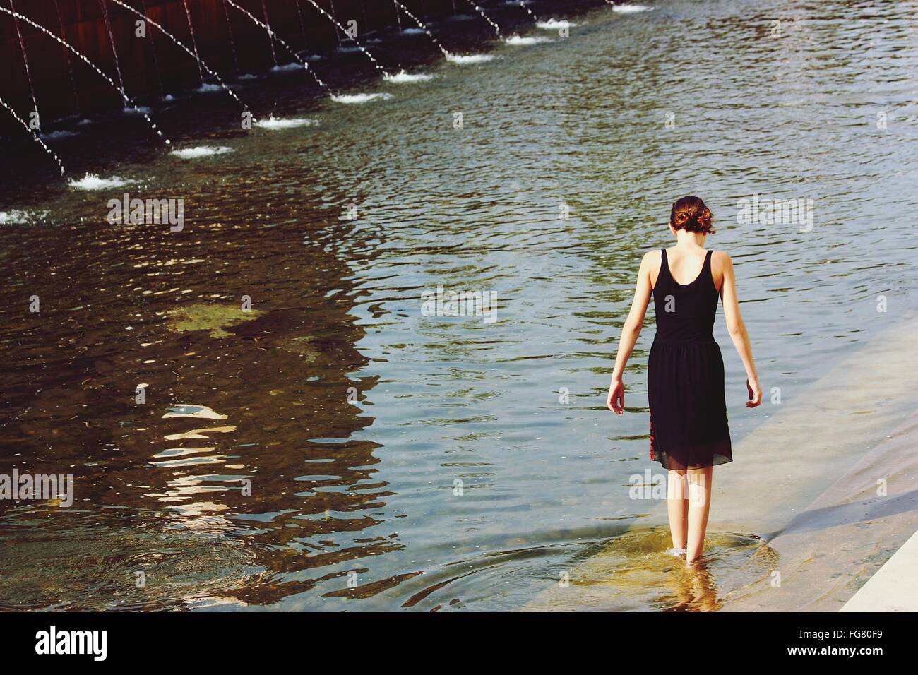 Woman dam hi-res stock photography and images - Alamy